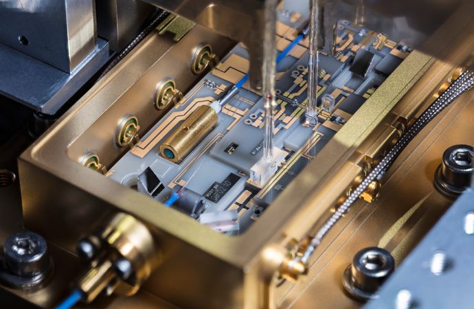 Volle Wertschöpfungskette in der Mikrosystemtechnik – vom Chip bis zum ...