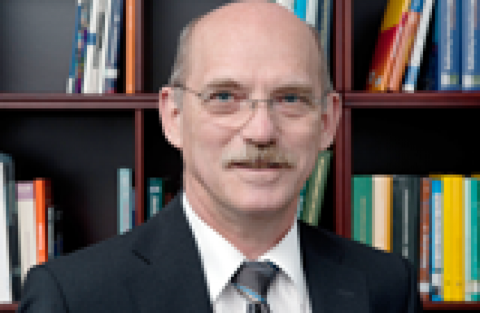 Prof. Klaus-Dieter Lang, Experte für Mikroelektronik- und ...